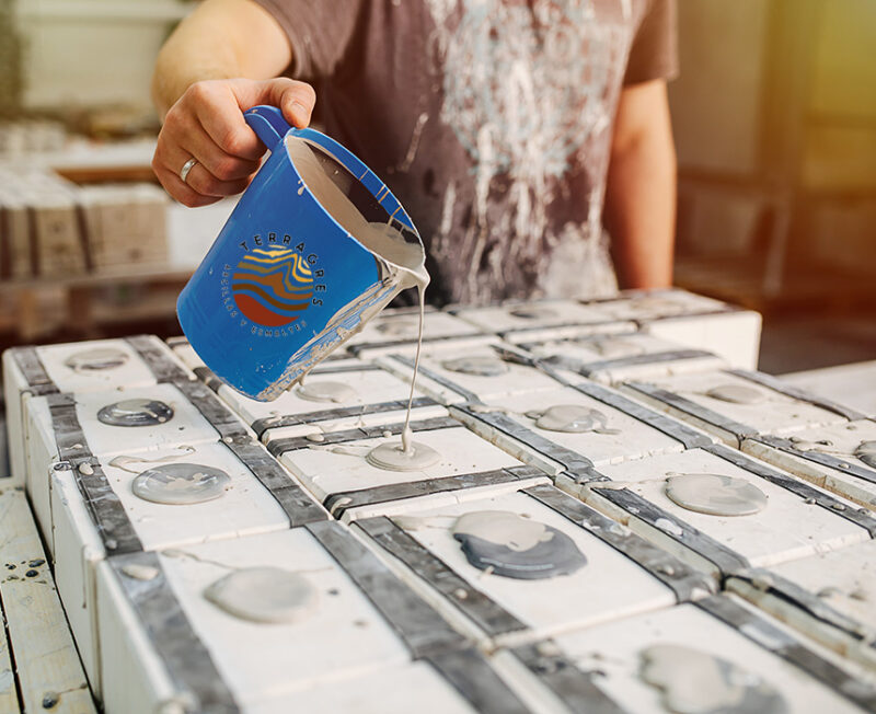 Barbotina blanca porosa. – Terragres